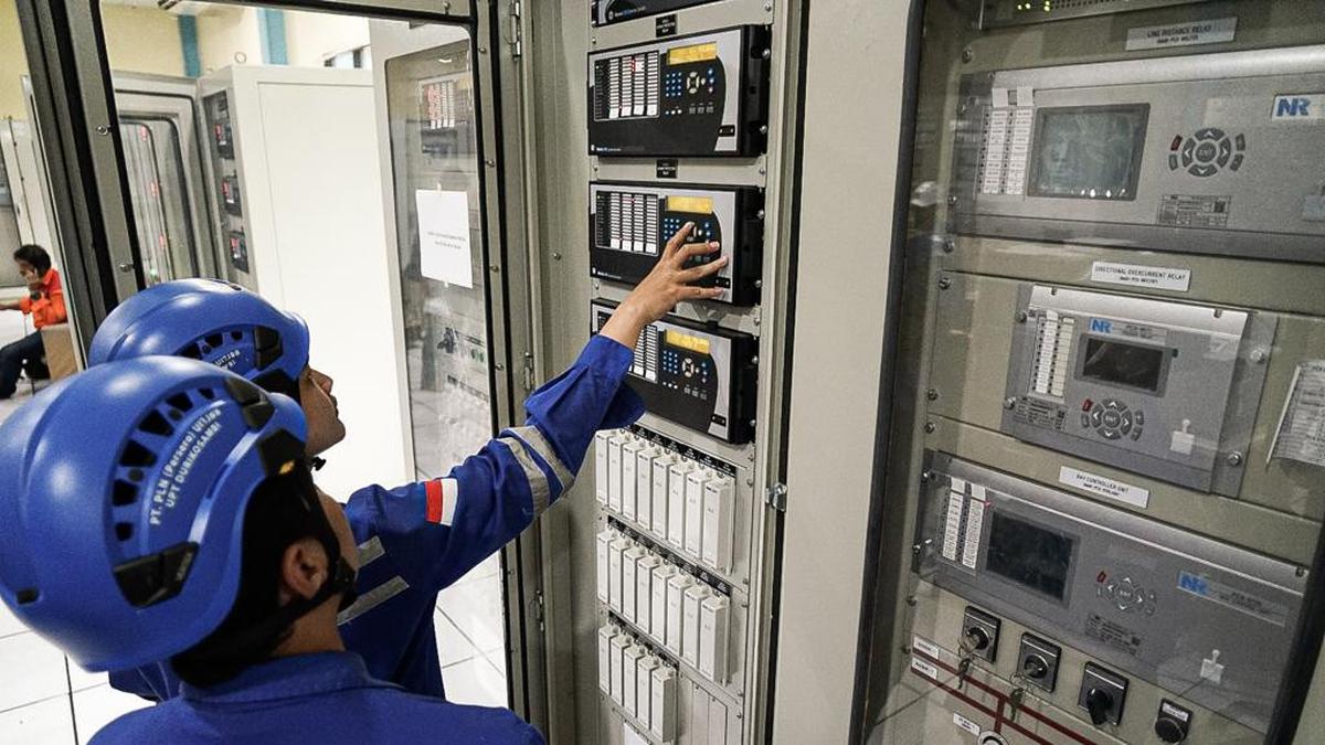 PLN Pasok Listrik Hijau 200 Gigawatt Hour ke Indah Kiat, Parkland World ...