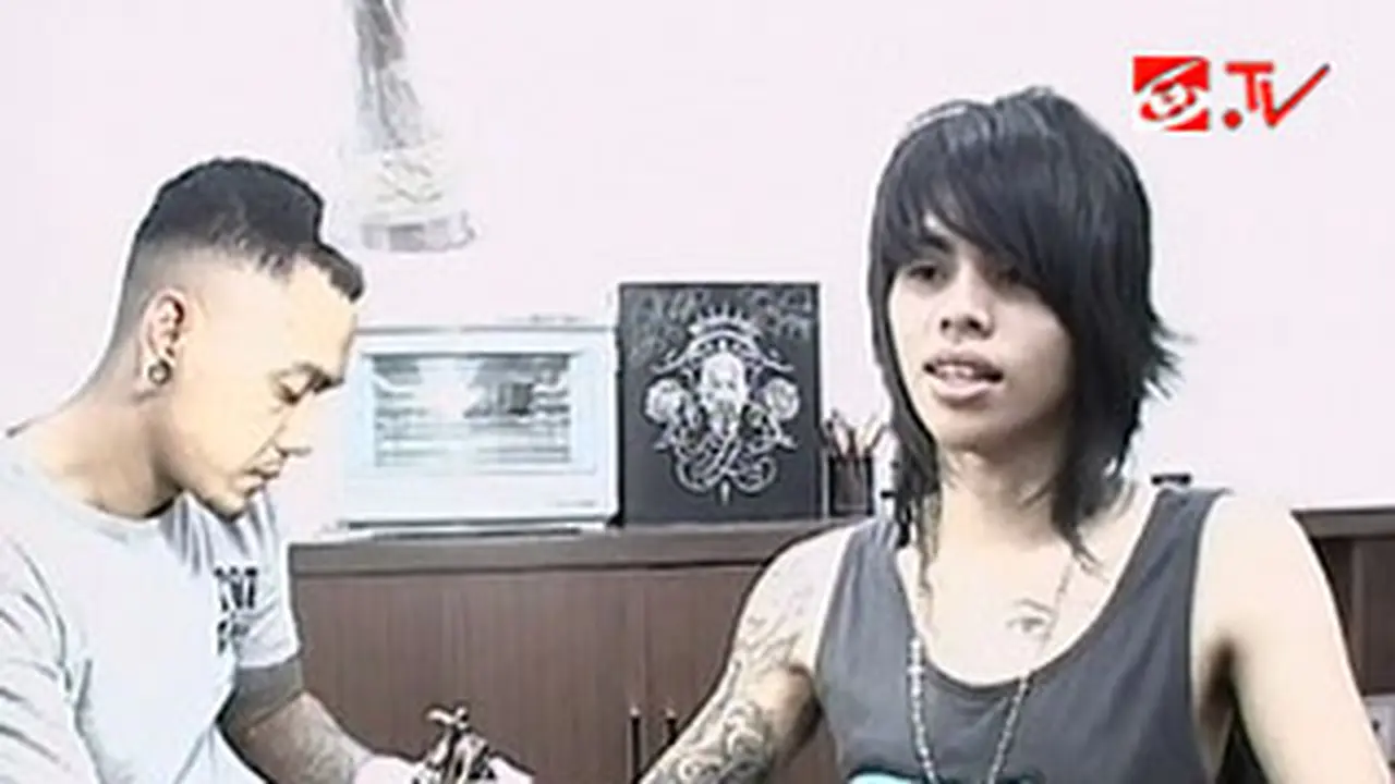 Wow, Axel Senang Tato Sejak Kecil - ShowBiz Liputan6.com