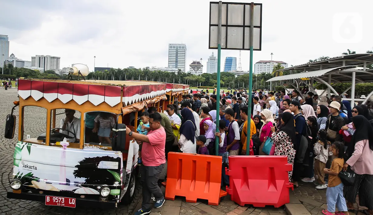 Libur Nataru 2024/2025, Jam Operasional Monumen Nasional Diperpanjang