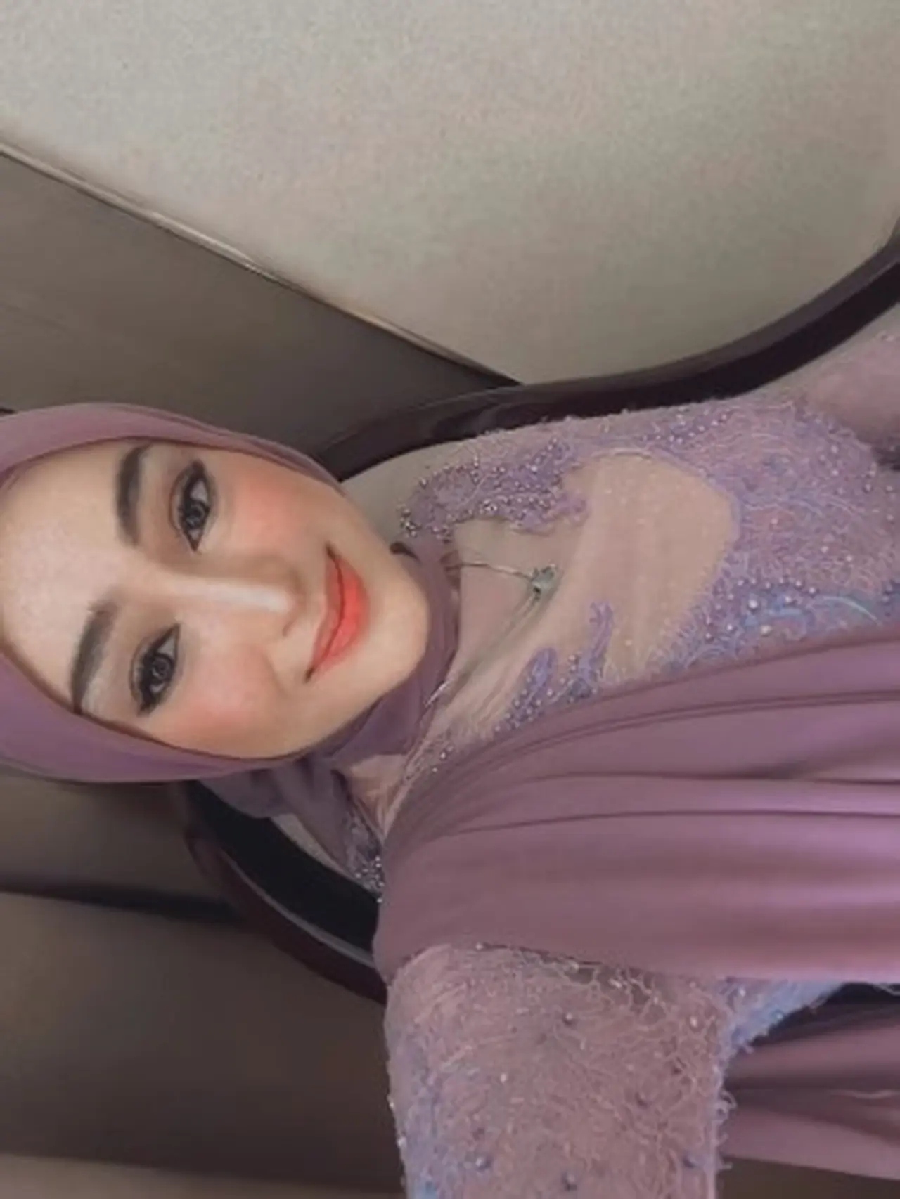 Melirik Potret Cantik Santyka Fauziah, Pacar Baru Sule yang Digandeng ...