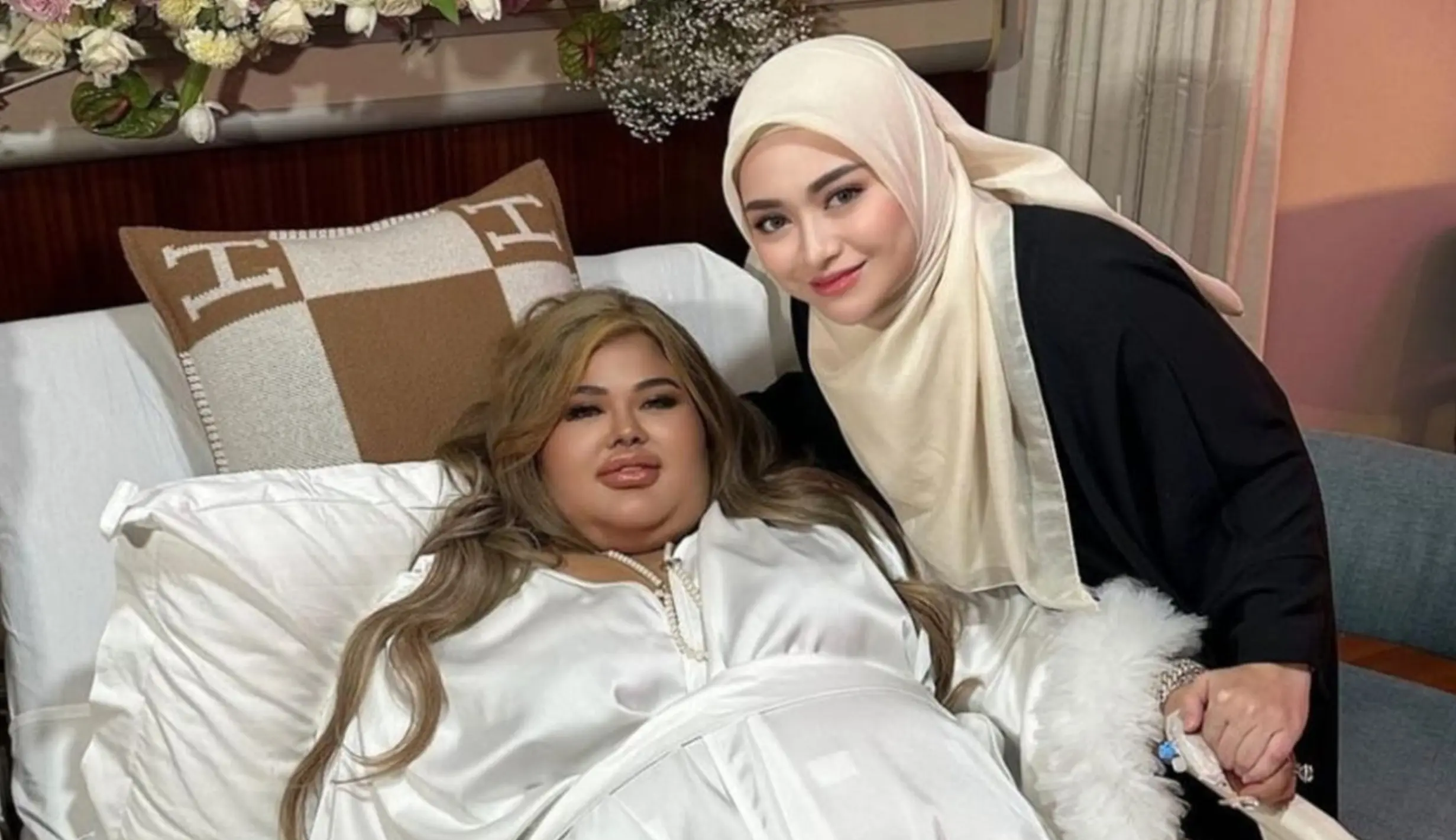 Potret Shindy Samuel Didukung Para Seleb Usai Operasi Potong Lambung - Foto Liputan6.com