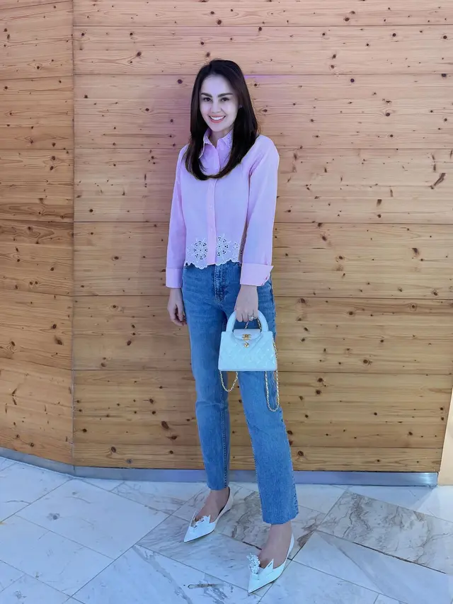 7 Potret Terbaru Jennifer Dunn Tampil Langsing Setelah Operasi Potong ...