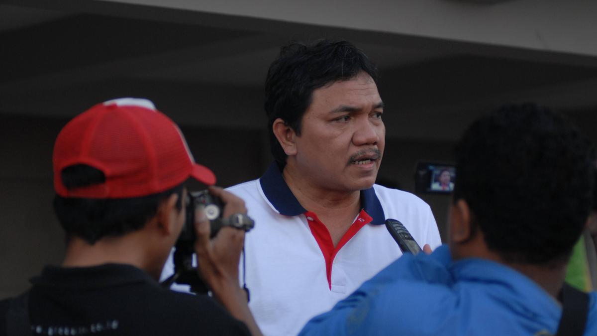 Presiden Klub MU Puji Kualitas Rumput Venue Liga 1, tapi... - Regional ...