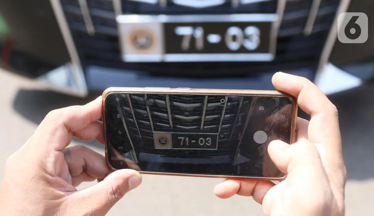 FOTO: Ini Wajah Baru Plat Nomor Khusus Kendaraan Anggota DPR - Foto ...