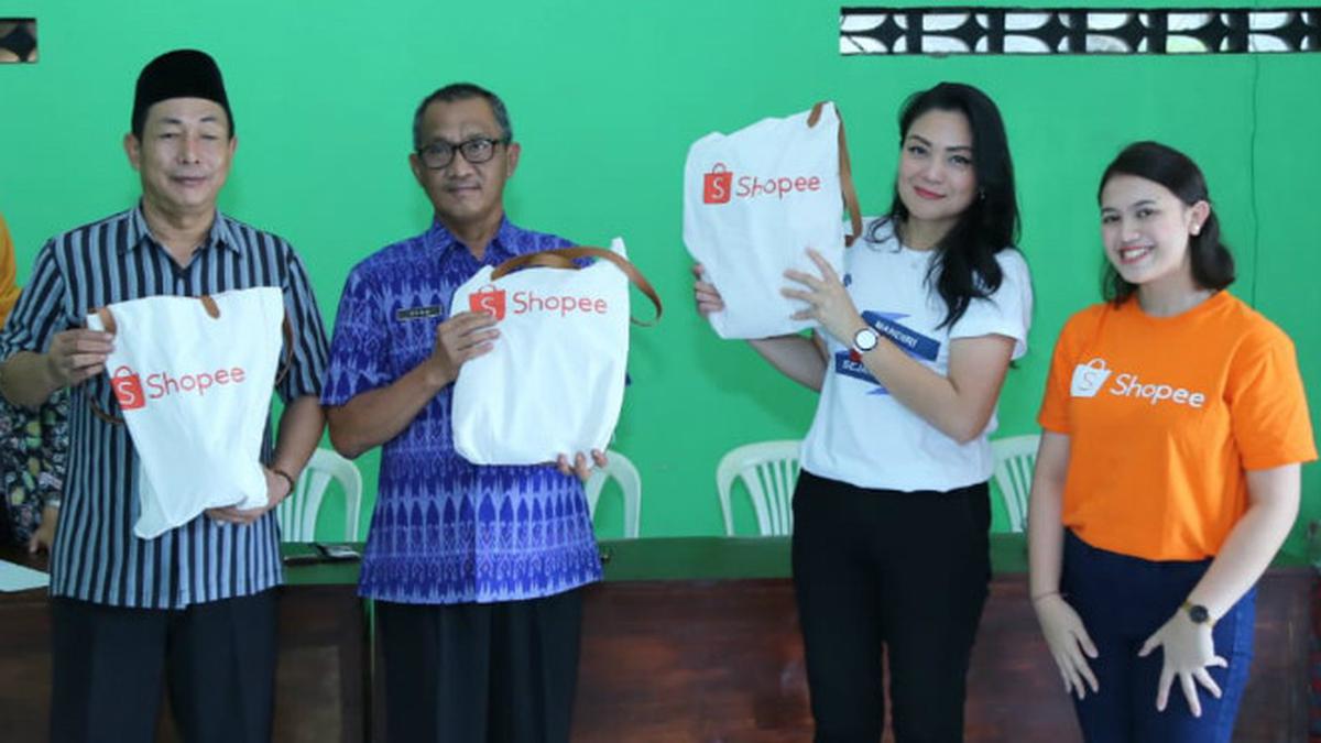 Kerjasama Bareng Shoope, Kemnaker Edukasi Para Pekerja Migran - News ...