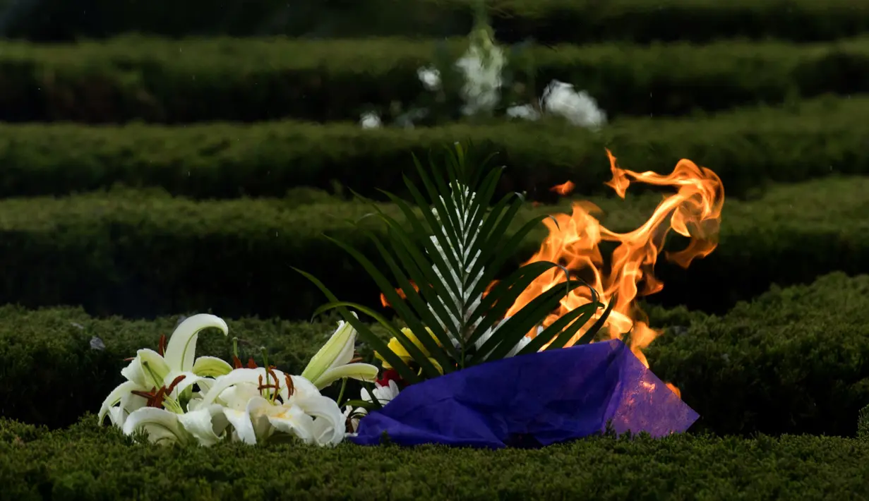Mengenal Cheng Beng, Tradisi Ziarah ala Masyarakat Tionghoa - Foto ...