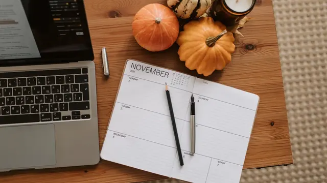 32 Contoh Caption Keren Berkelas Bulan November dalam Bahasa Inggris ...