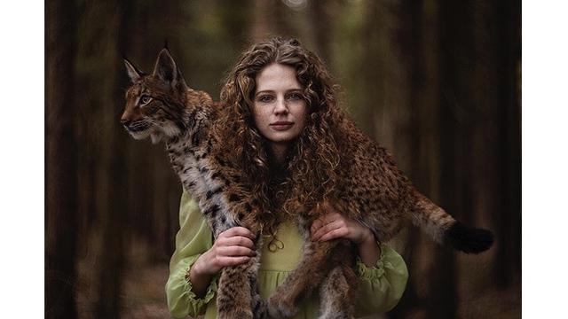 Layaknya Tarzan, 7 Pemotretan Berkonsep 'Back to Nature' Ini Keren ...