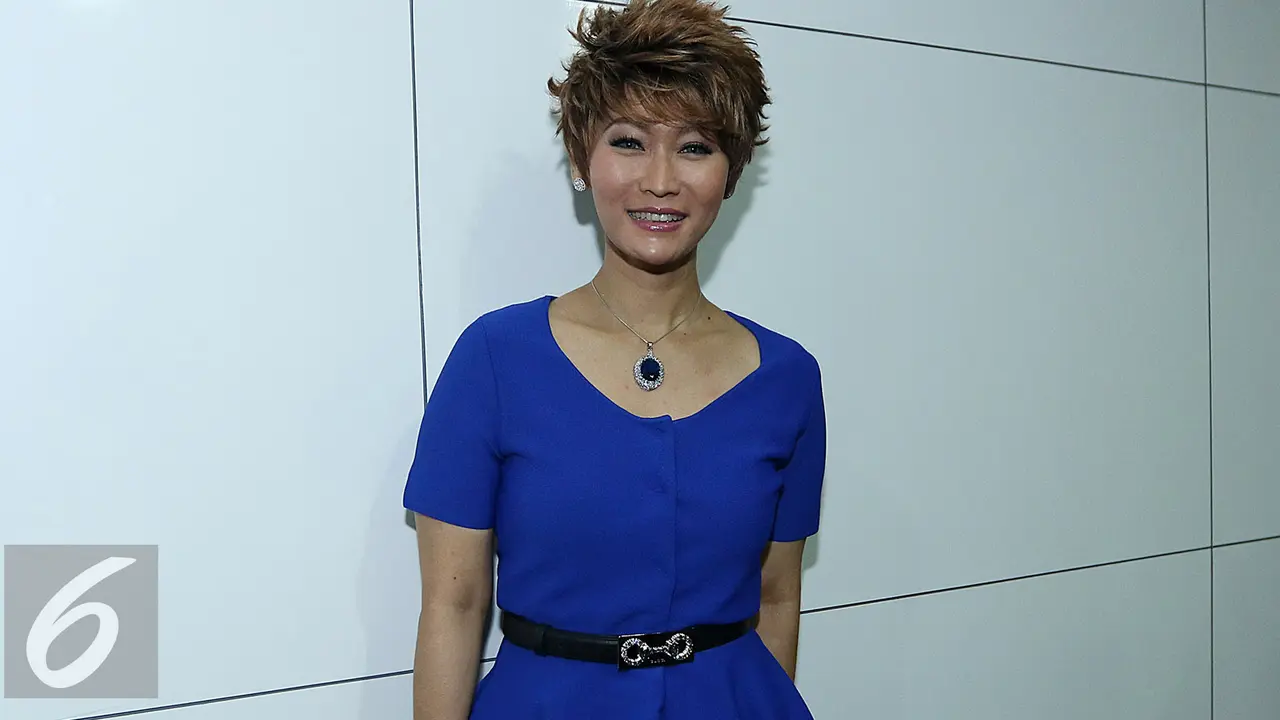 Anak Dirawat, Inul Daratista Begadang di Rumah Sakit - ShowBiz Liputan6.com