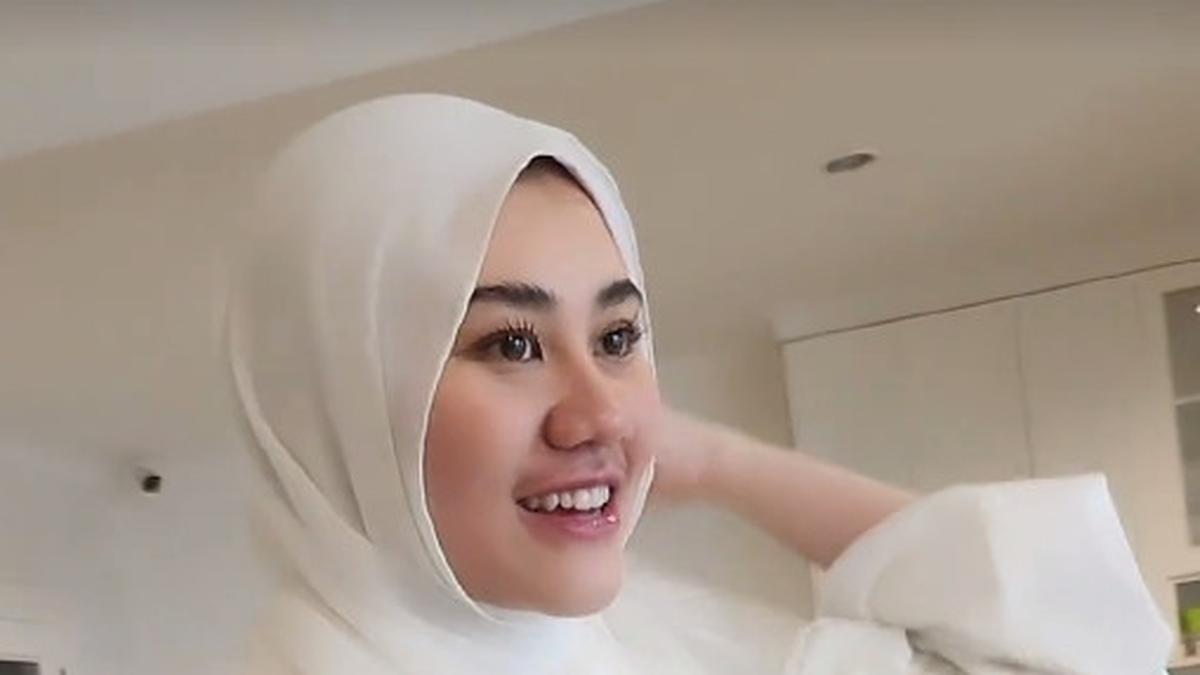 Pakai Hijab, Aaliyah Massaid Kebanjiran Pujian dari Netizen - Entertainment Fimela.com