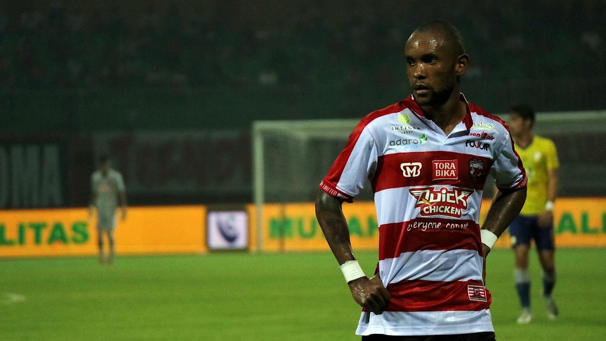 Zah Rahan Kembali Gabung Latihan Madura United - Indonesia Bola.com