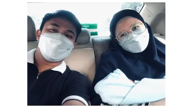 6 Potret Fathur Mantan Ketua BEM UGM dan Keluarga Kecilnya, Sudah ...