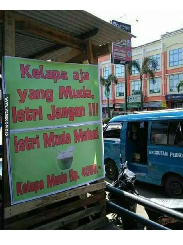 6 Tulisan Nyeleneh di Warung Es Kelapa Muda Ini Bikin Tepuk Jidat - Hot Liputan6.com