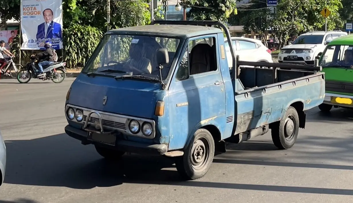 Mengenal Beberapa Model dan Sejarah Toyota Hiace, Si Bongsor yang Khas ...
