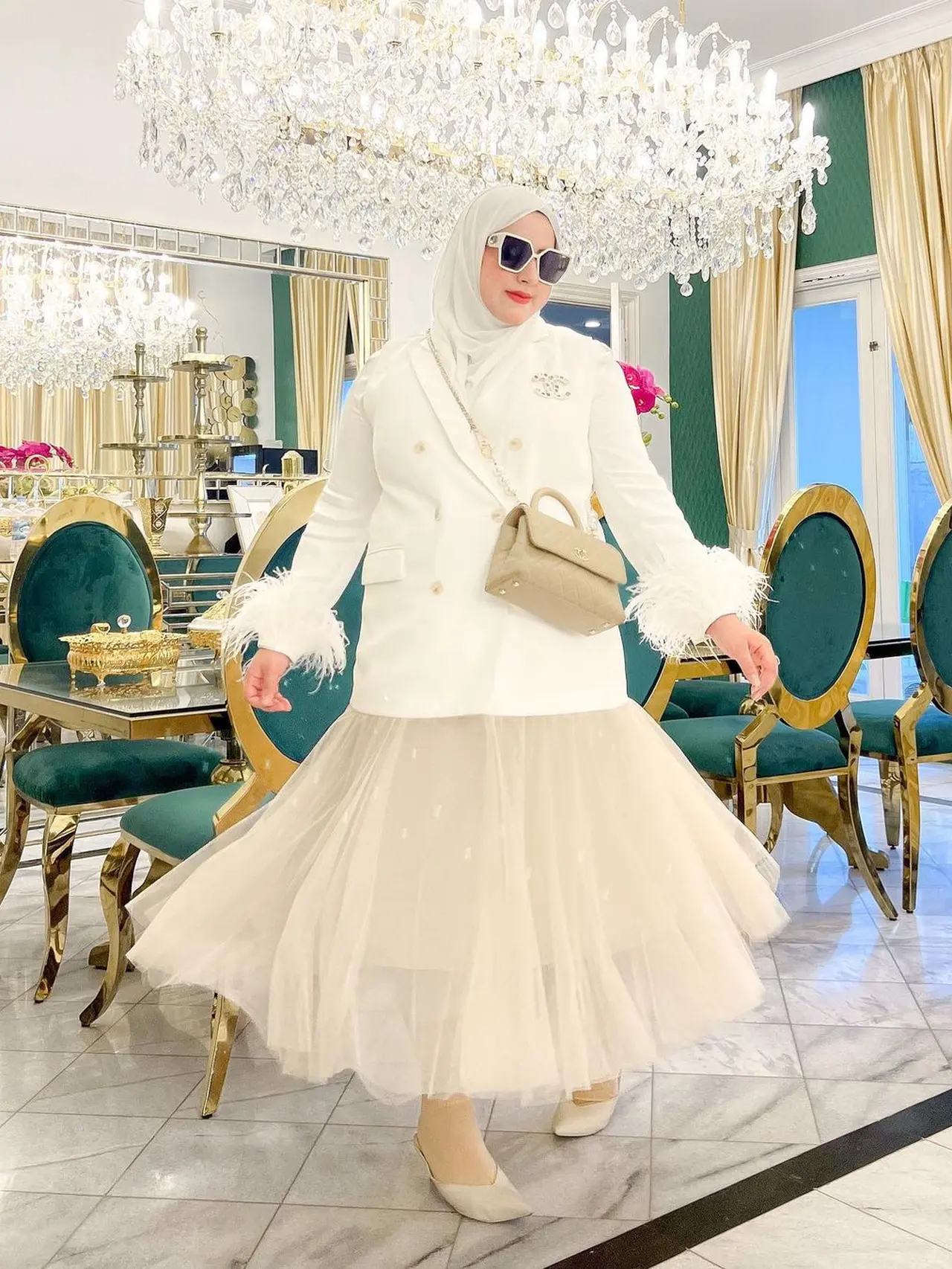 8 Ide OOTD Hijab Rok Tutu dari Tasyi Athasyia hingga Citra Kirana ...