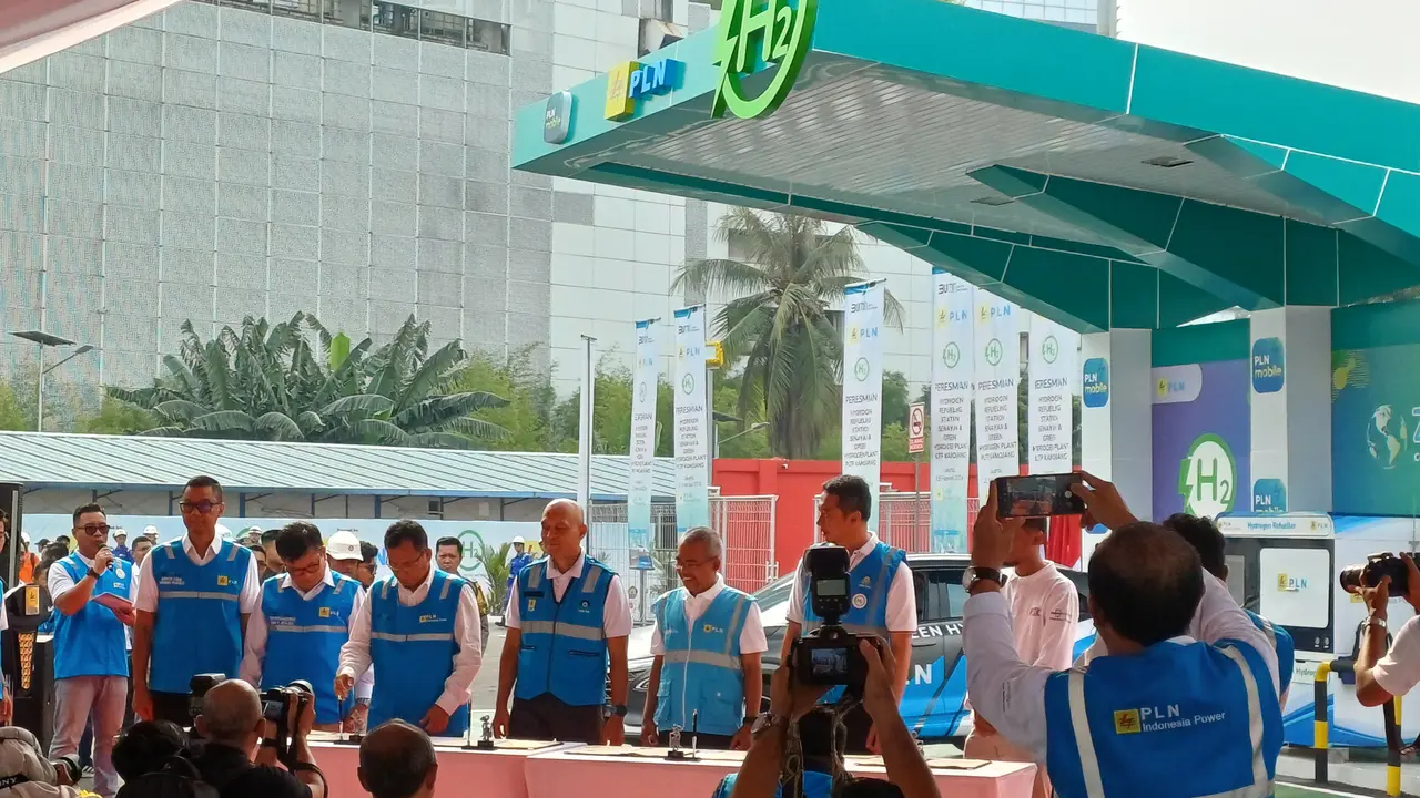 PLN Resmikan SPBU Hidrogen Hijau Pertama Indonesia di Senayan - Bisnis Liputan6.com