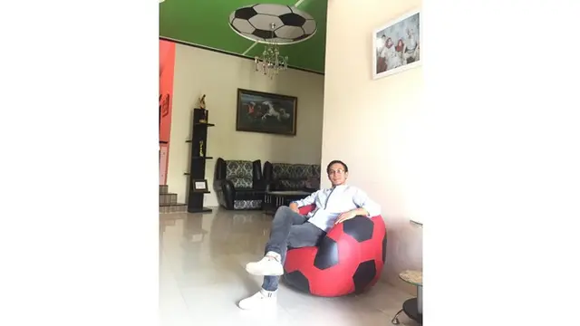 5 Potret Terbaru Andi Oddang, Striker Persebaya Surabaya di ISL 2009