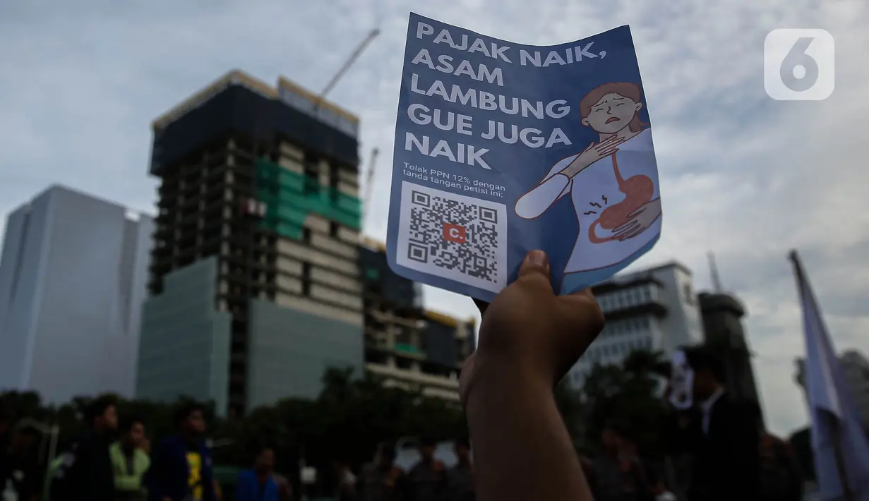 Tolak Penerapan PPN 12 Persen, BEM SI Kerakyatan Berunjuk Rasa di Kawasan Patung Kuda Jakarta ...