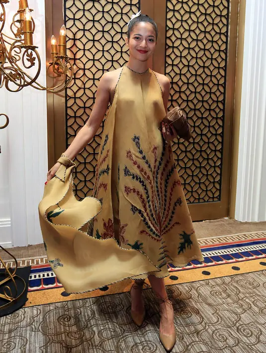 Putri Marino Ungkap Alasan Jatuh Cinta dengan Chicco Jerikho - Photo ...