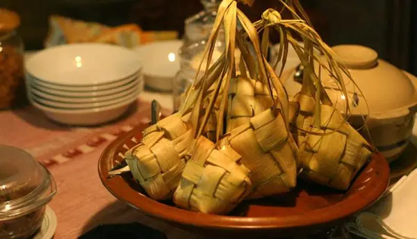 7 Potret Kumaila Hakimah Diduga Pacar Baru Coki Pardede - Hot Liputan6.com