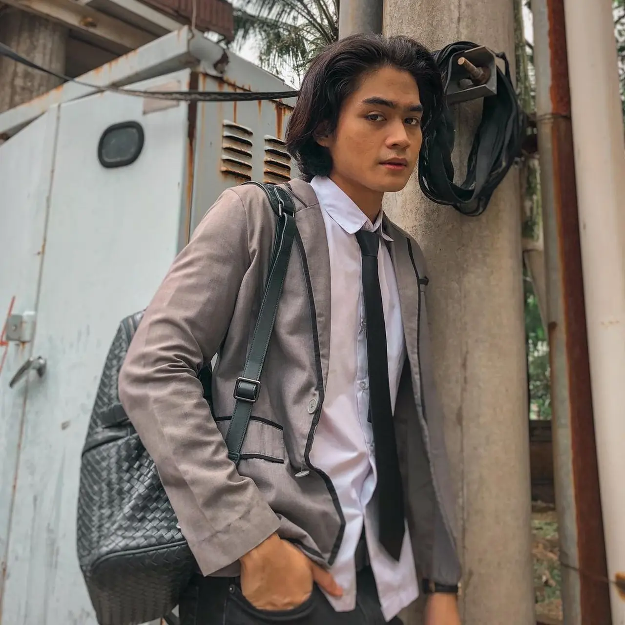 6 Potret Ganteng Maghara Adipura, Pemeran Brandon di Sinetron Cinta ...