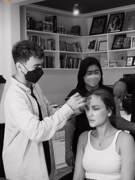 Mengenang Celebrity Makeup Artist Manscrow Gilang yang Berpulang, Ivan ...
