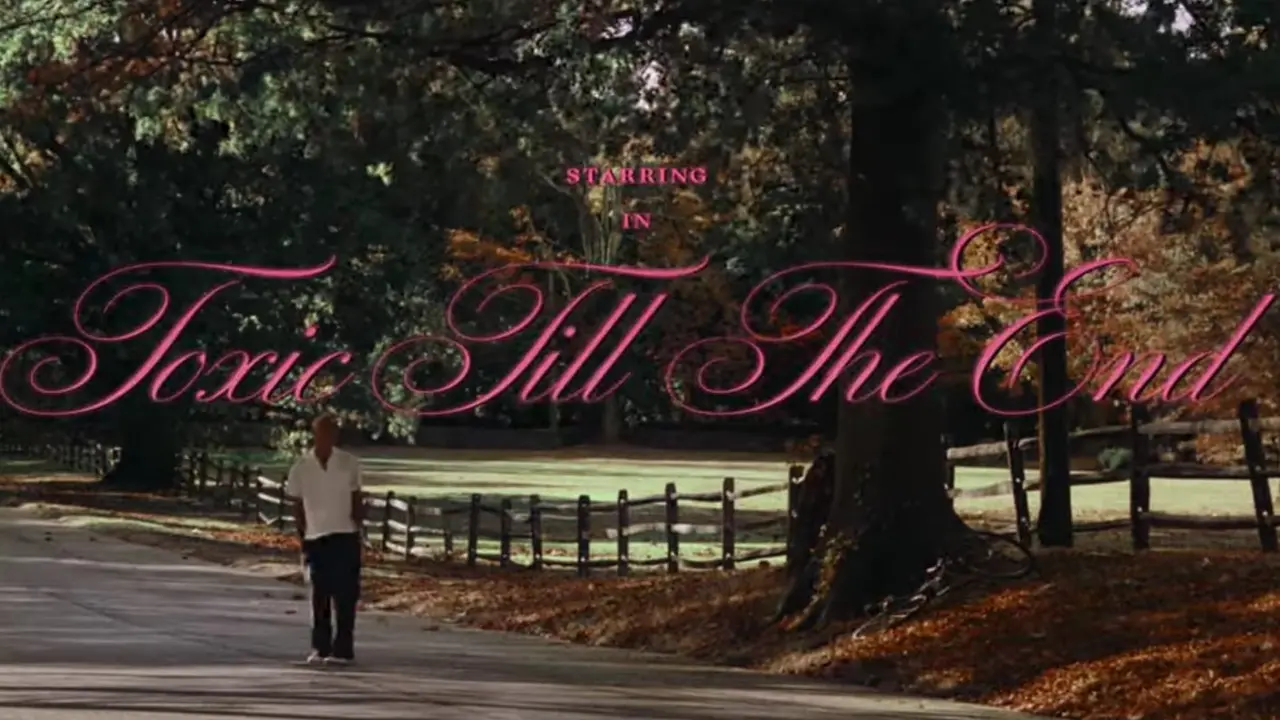 Potret Evan Mock, Model MV 'Toxic Till The End' di Lagu Rose BLACKPINK ...