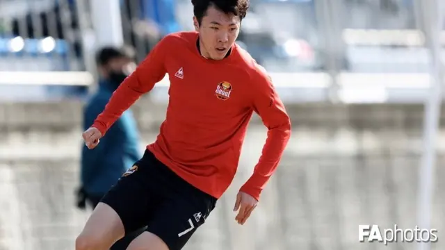 Jarang Terekspos, Ini 6 Potret Shin Jae-won Anak Sulung Shin Tae-yong - Hot Liputan6.com