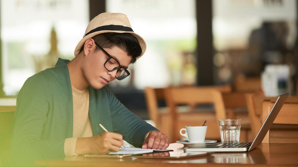 Contoh Teks Autobiografi Diri Sendiri Singkat Dan Menarik