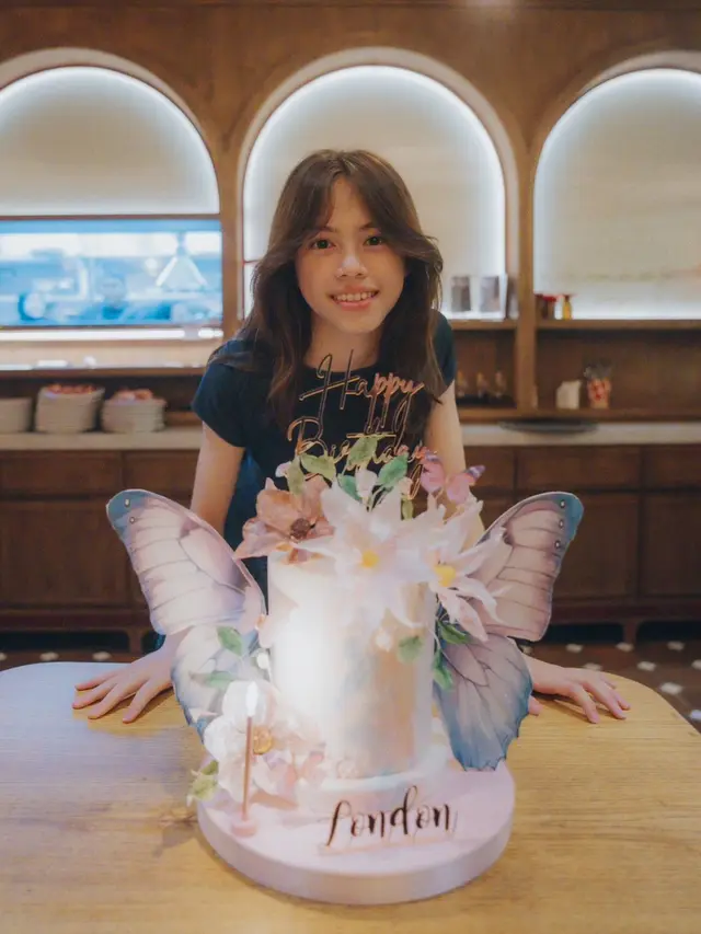 6 Potret London Abigail Ultah ke-14, Wulan Guritno dan Adilla Dimitri ...