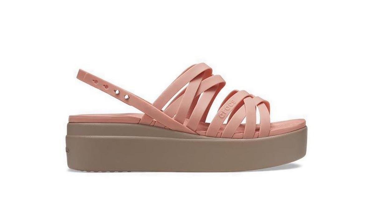 5 Rekomendasi Sandal Lebaran Wanita 2024, Bikin Kaki Makin Cantik di ...