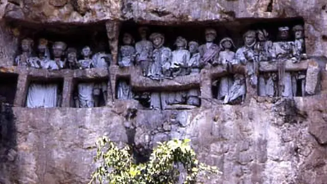 15 Tempat Wisata Toraja Terbaru 2025, Ada yang Mirip Swiss Hingga ...