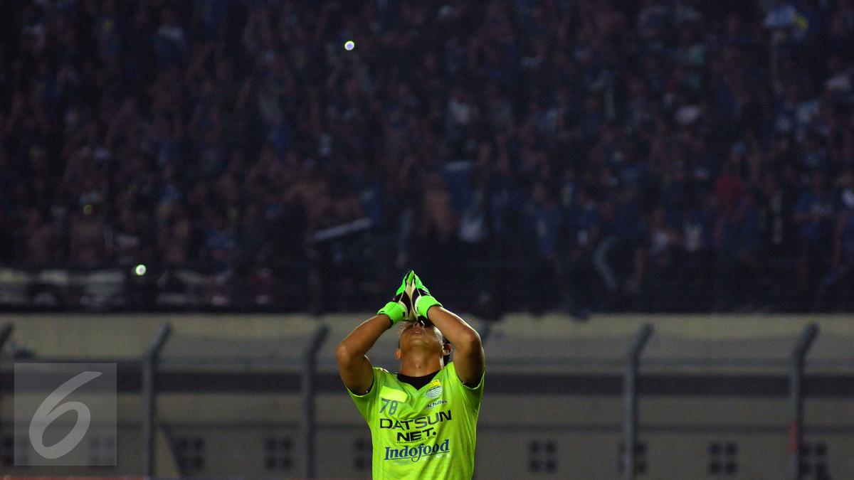 Tiga Bintang Sriwijaya Kunjungi Toko Kiper Persib - Bola Liputan6.com