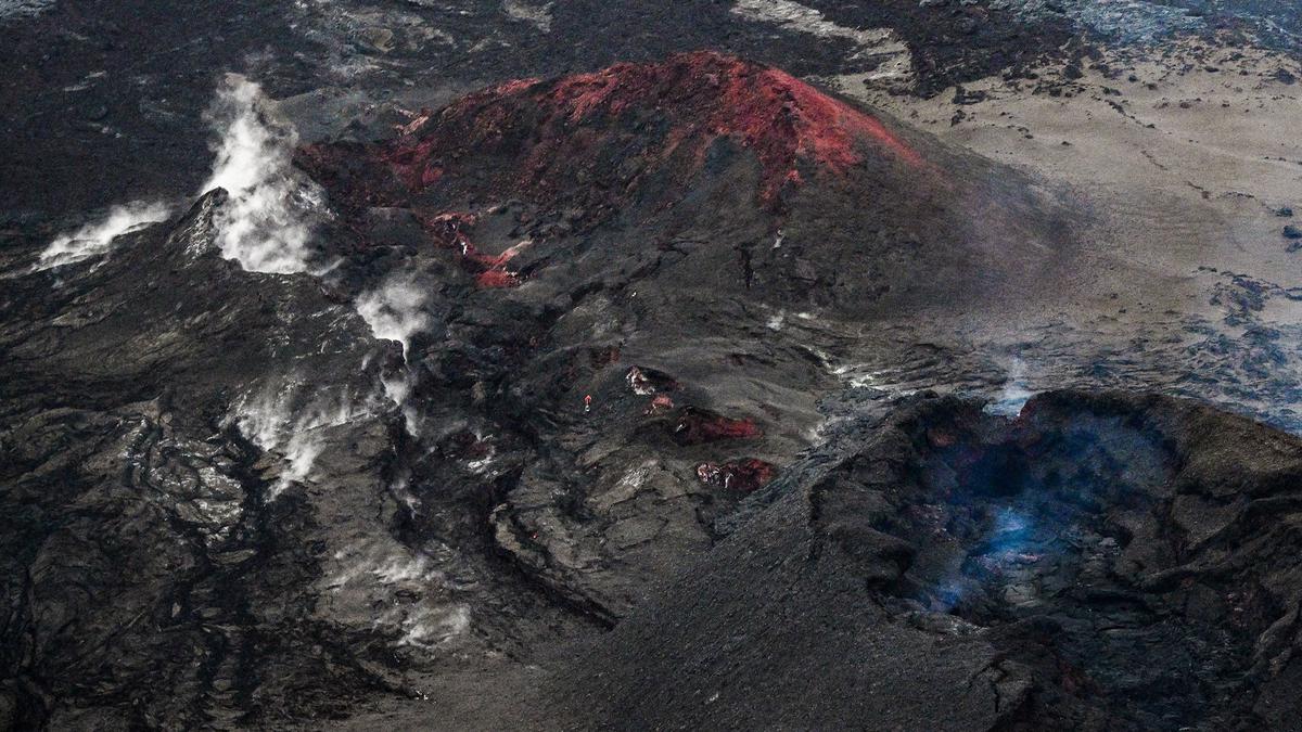 Semburan Lava Gunung Berapi Mauna Loa Hawaii Akhirnya Menurun