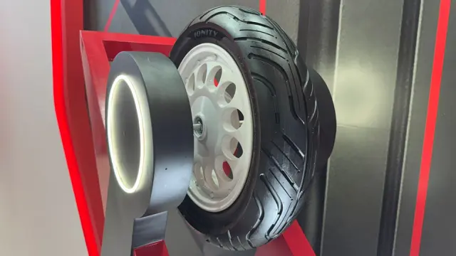 Zeneos Rilis Ban Khusus untuk Motor Listrik - Otomotif Liputan6.com