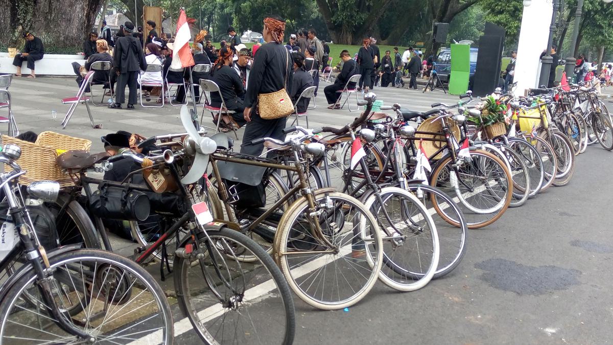Cara Mudah Gowes Sepeda Keliling Bandung