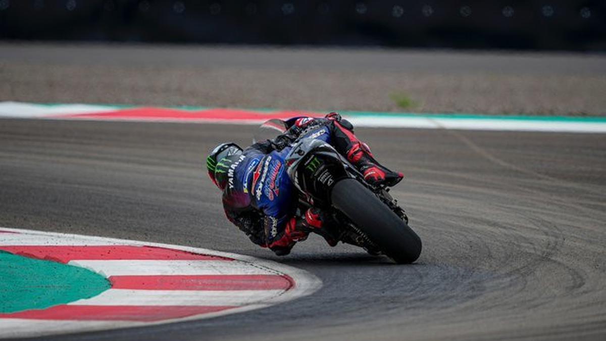 Membanggakan! Marshal MotoGP Mandalika Didominasi Orang Indonesia, Cuma ...