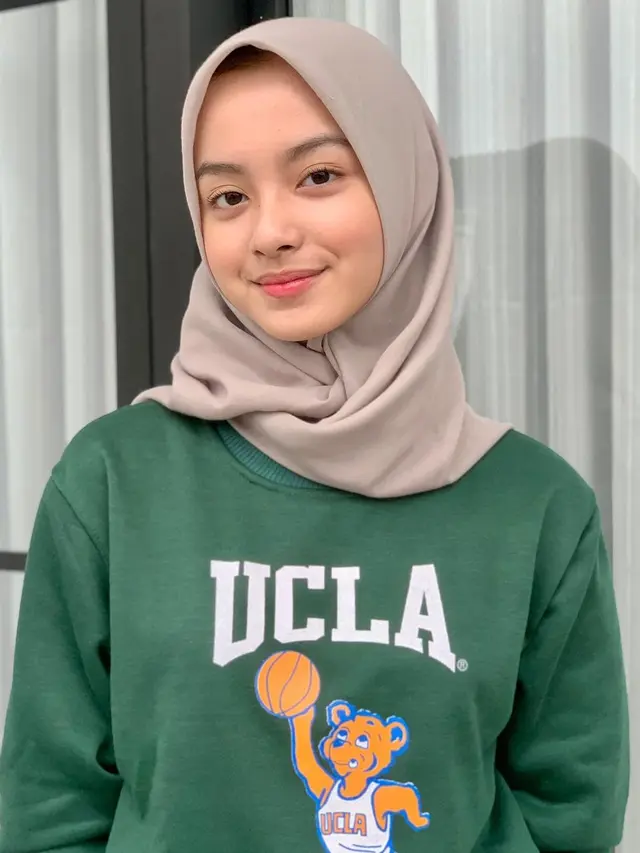 10 Potret Nabila Putri, Si Cantik Kekasih Anak Komedian Ucok Baba - Entertainment Fimela.com