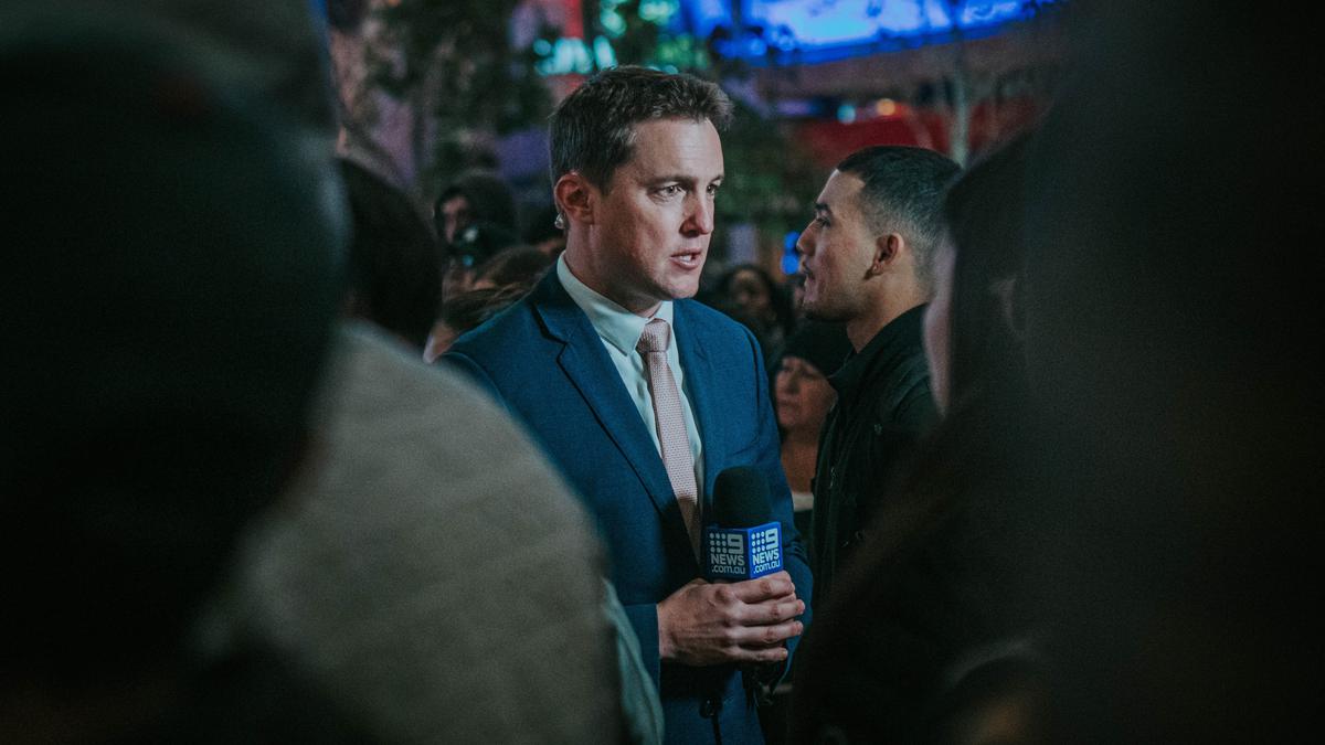 5 Contoh Teks Pembawa Berita Reporter Berbagai Topik