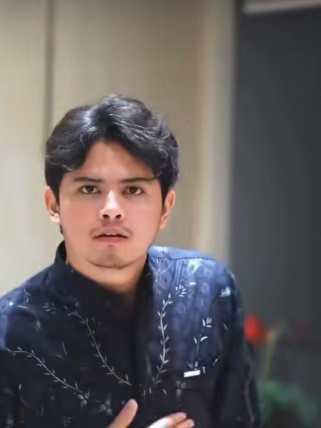 7 Potret Terbaru Aliando Disebut Sudah Kurus Usai Punya Pacar, Dulu Gemoy