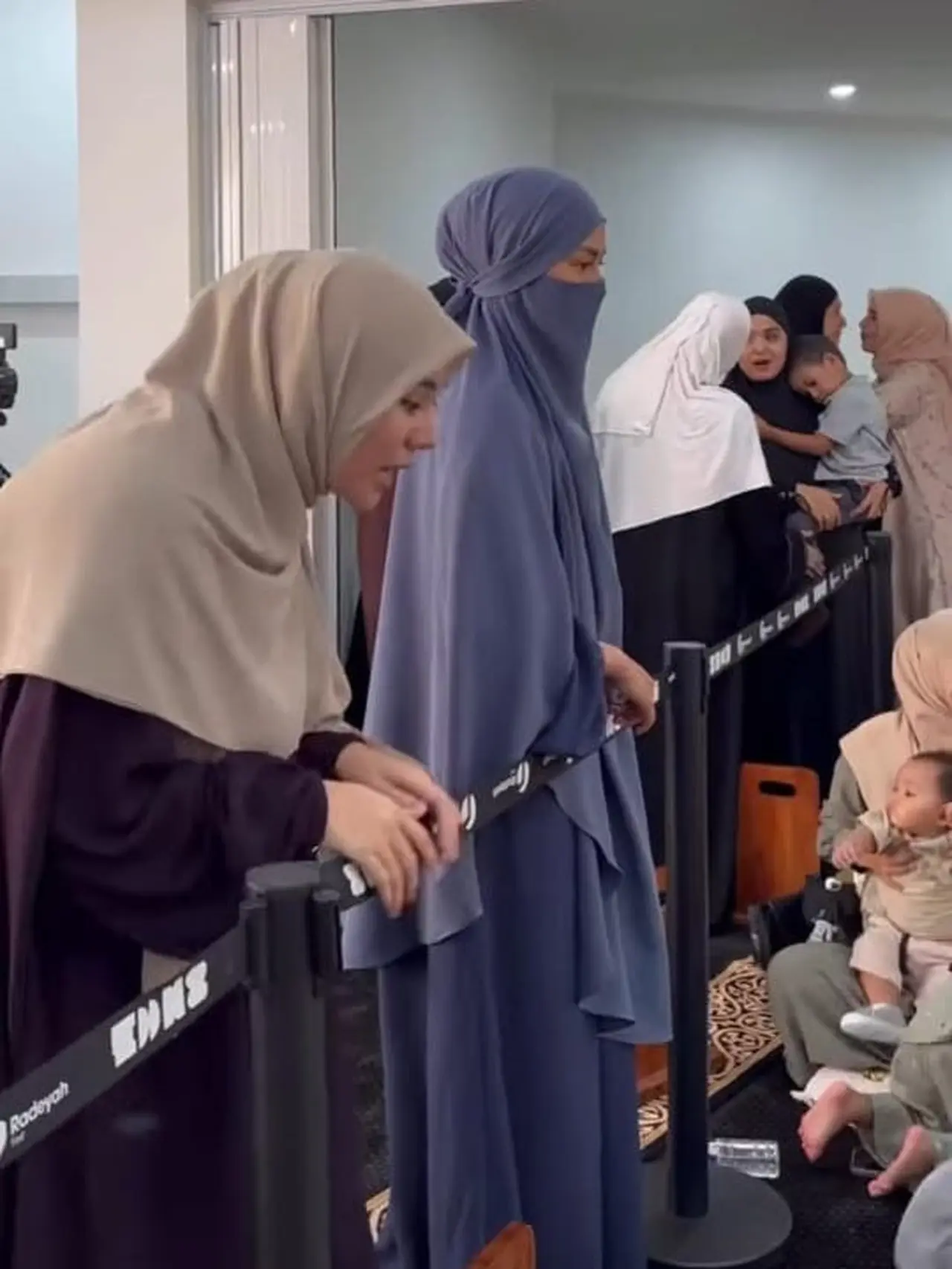 Mualaf, Momen Haru Clara Shinta Dapatkan Nama Baru dari Ustaz Adi ...