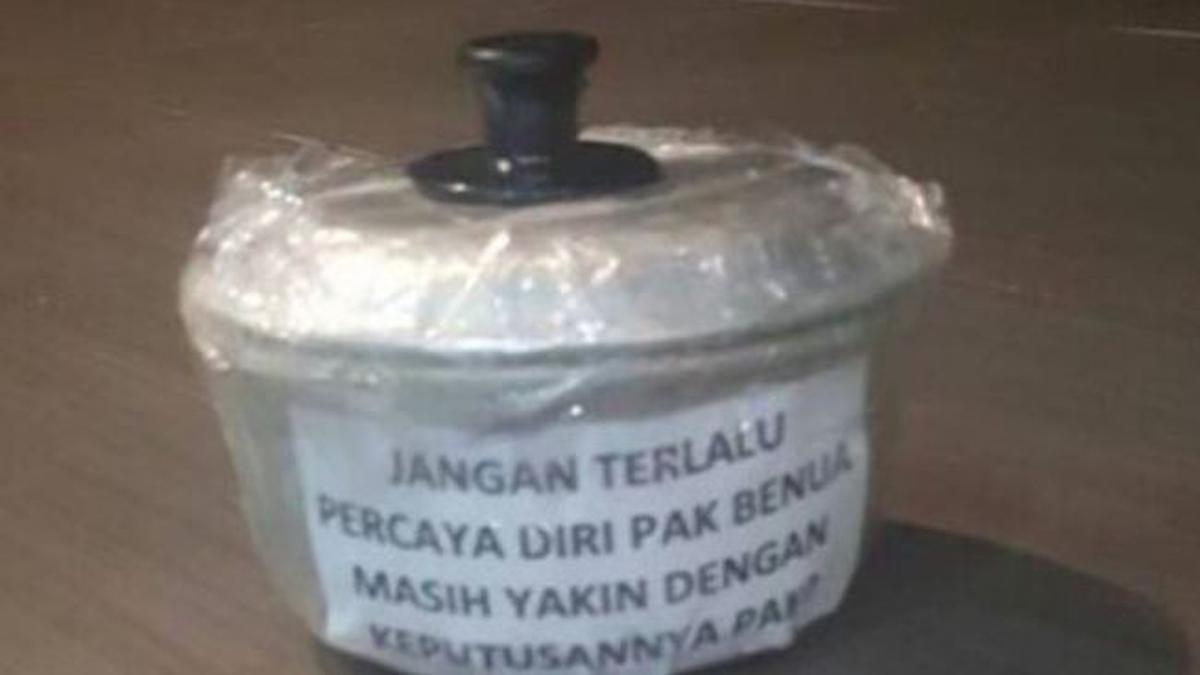 Tersangka Bom Panci Bandung Cucu Tukang Petasan - Regional Liputan6.com