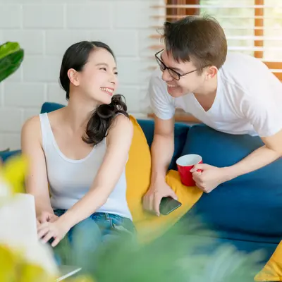 7 Sikap yang Membuat Orang Selalu Nyaman di Dekatmu - Lifestyle Fimela.com