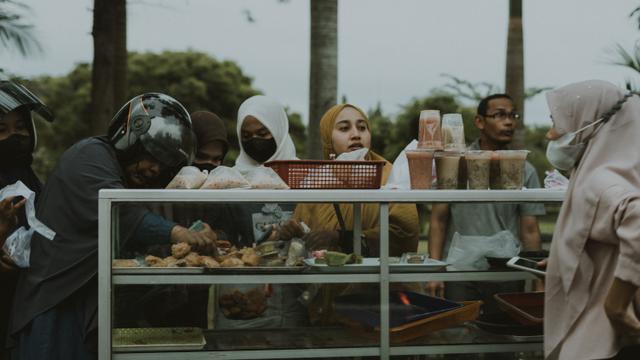 Contoh Mubah dalam Kehidupan Sehari-hari, Pahami Artinya