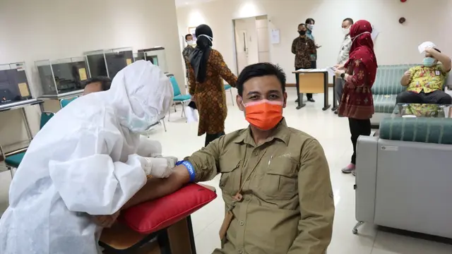 Pegawai Politeknik Energi dan Pertambangan Bandung Lakukan Medical ...