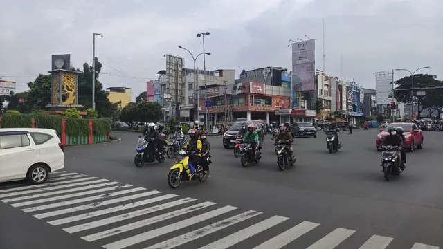 Pemkot Depok Rencanakan Parkir On The Street Jalan Raya Margonda, Bayar ...
