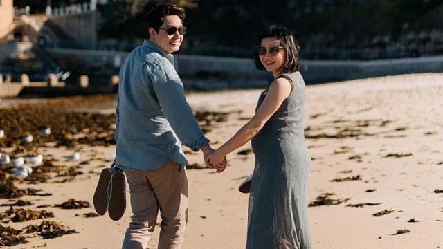 6 Pesona Venny Chandra Istri Edric Tjandra Saat Pamer Baby Bump - Hot ...