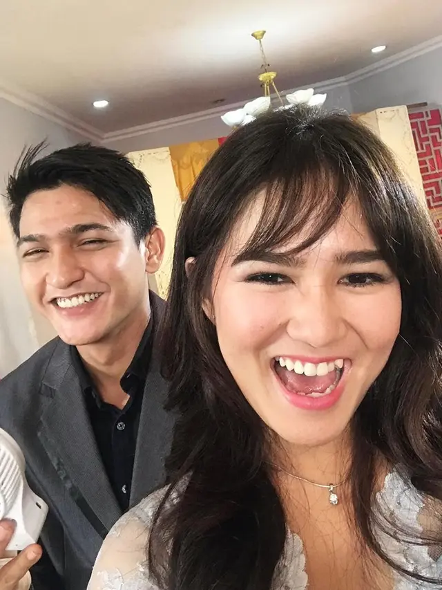 Cinlok di FTV, Ini 6 Momen Mesra Masayu Clara dan Kekasih - Hot Liputan6.com