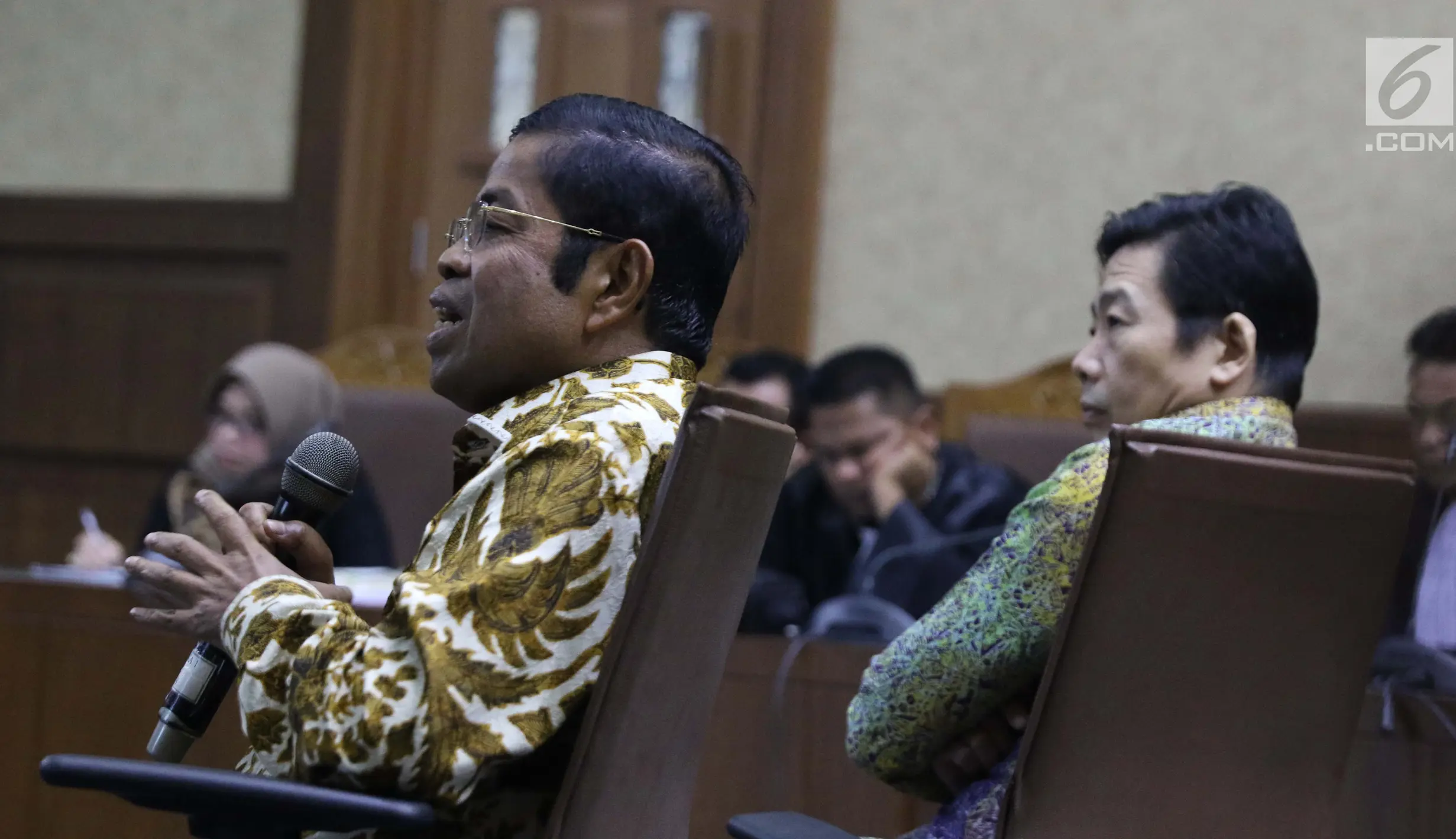 FOTO: Idrus Marham Bersaksi di Sidang Dugaan Suap PLTU Riau-1 - Foto ...