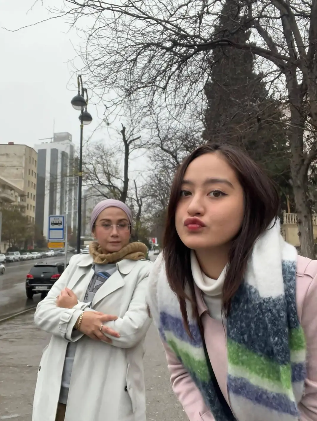 Potret Seru Salshabilla Adriani dan Ibunda Liburan di Azerbaijan - Foto ...